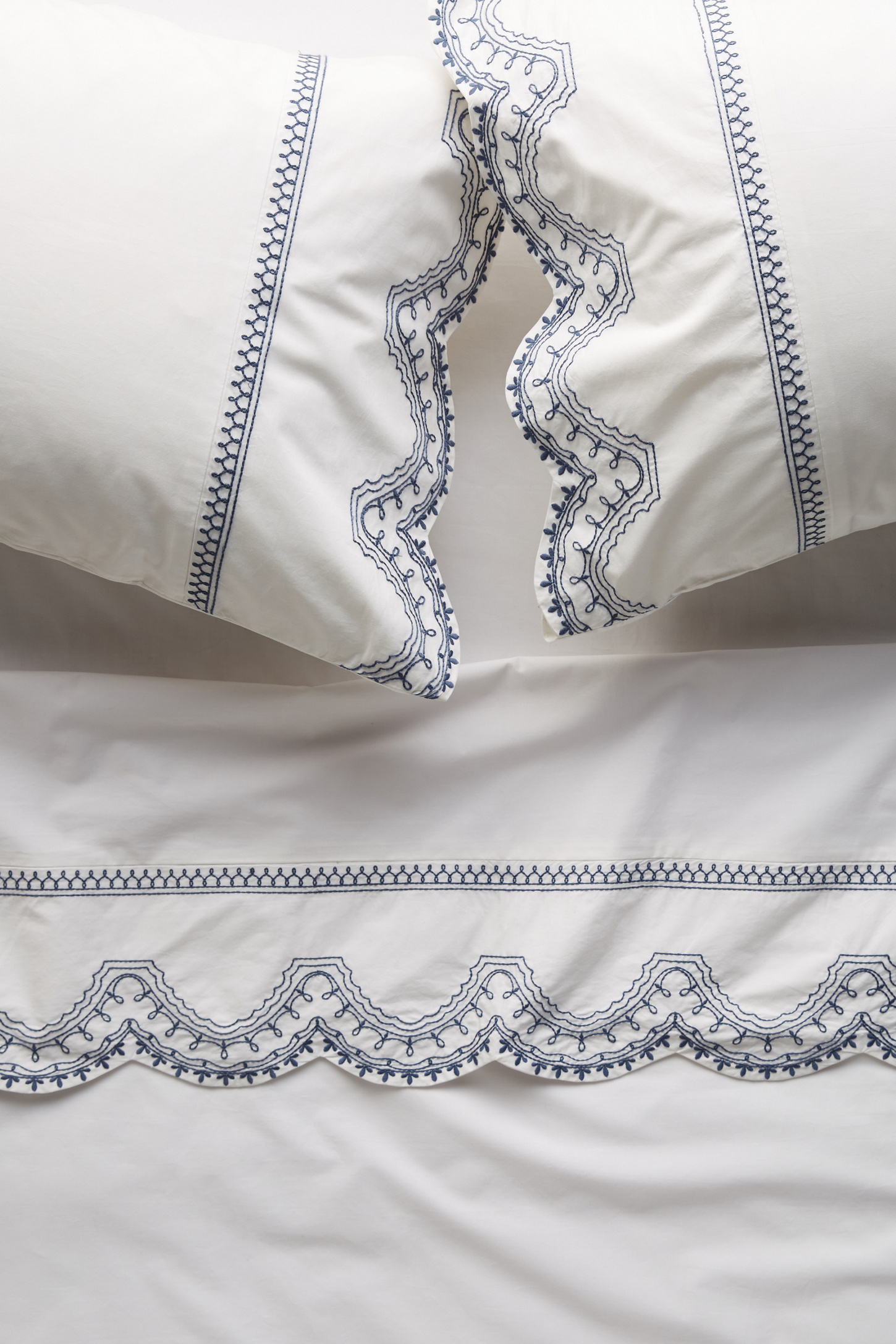 Waverley Embroidered Sheet Set | Anthropologie